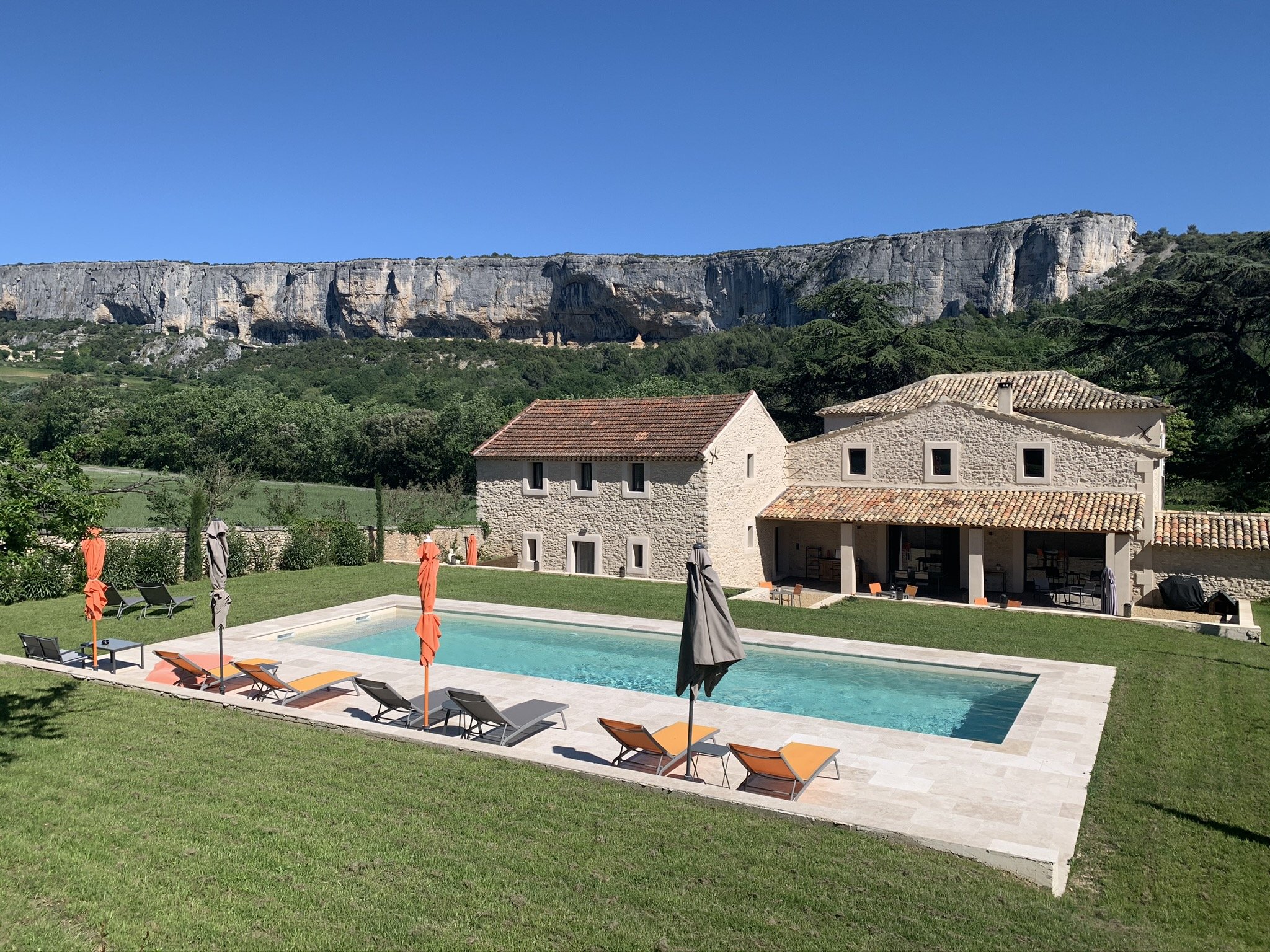 The Mas aux Cèdres - Welcome to our provençal Mas just a few miles away ...